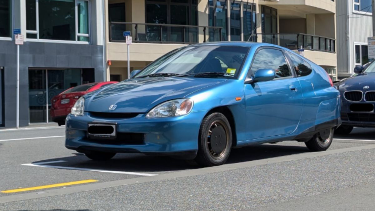 I Just Finished Putting a Massive Lithium Battery in My Honda Insight ...