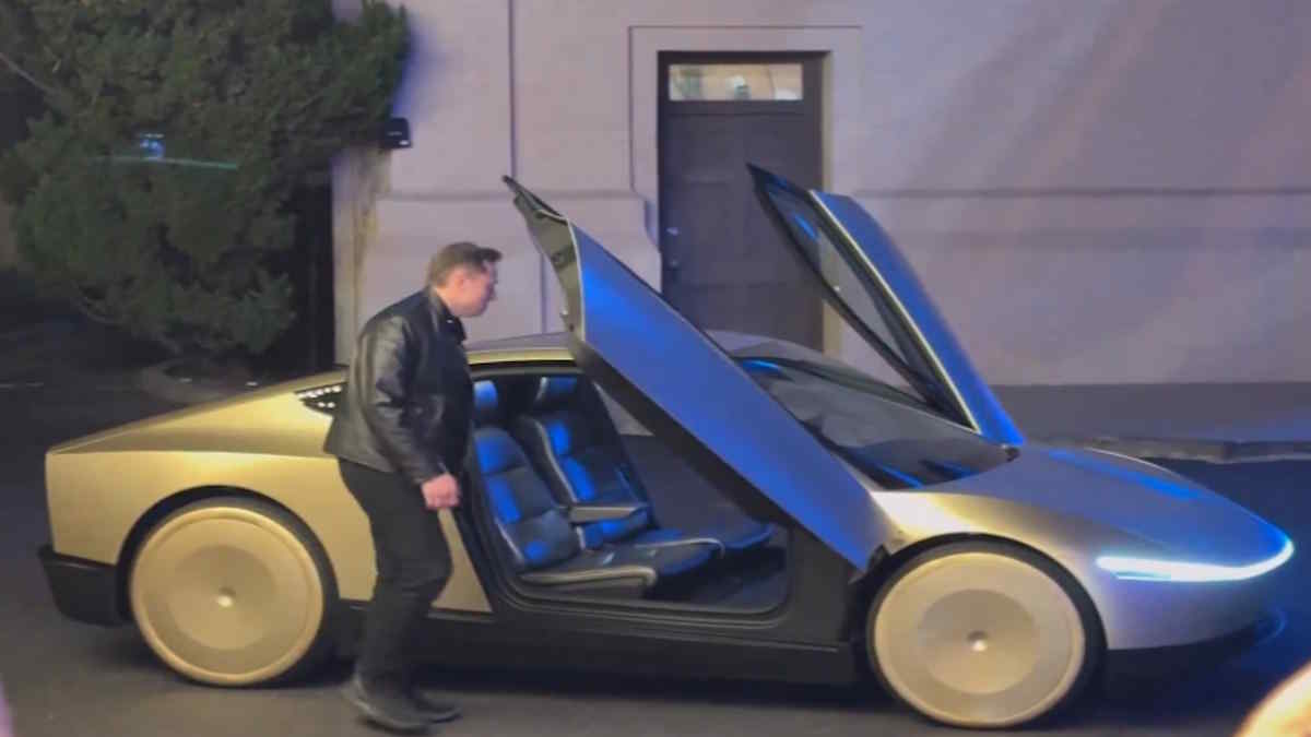 Elon Musk Overdelivers At 10/10 Autonomy Event: Cybercab, Robovan ...
