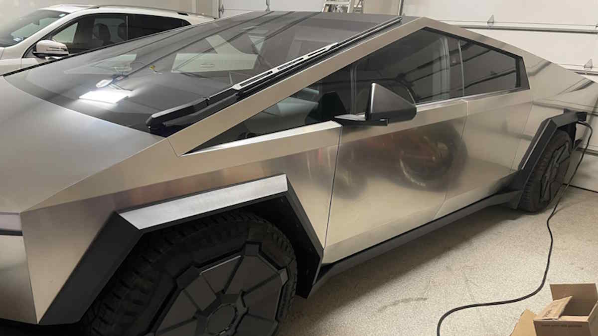 Why Tesla Cybertrucks Get So Much Extra Attention On The Streets ...