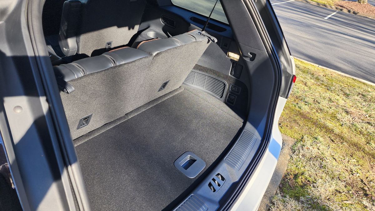 The 2025 Lincoln Aviator Gets a Facelift, New Touchscreen and Hands ...