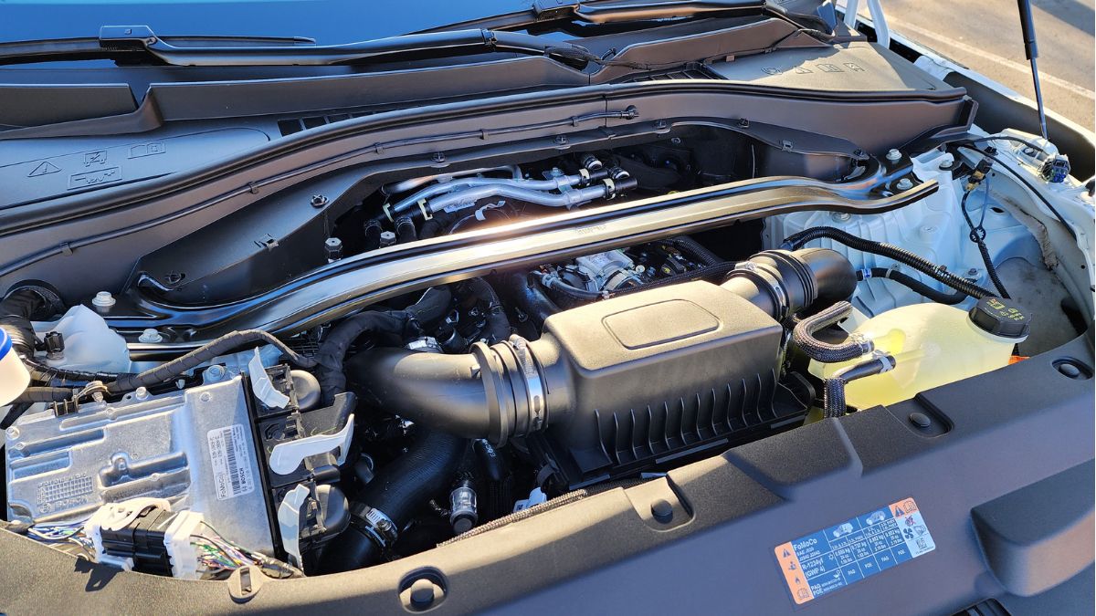 The 2025 Lincoln Aviator Gets a Facelift, New Touchscreen and Hands ...