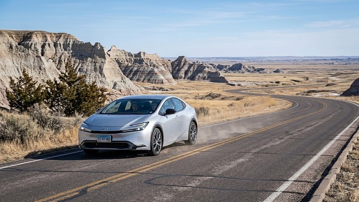 2025 Toyota Prius Owner Reports Getting Only 34.9 MPG: Why AWD Models ...