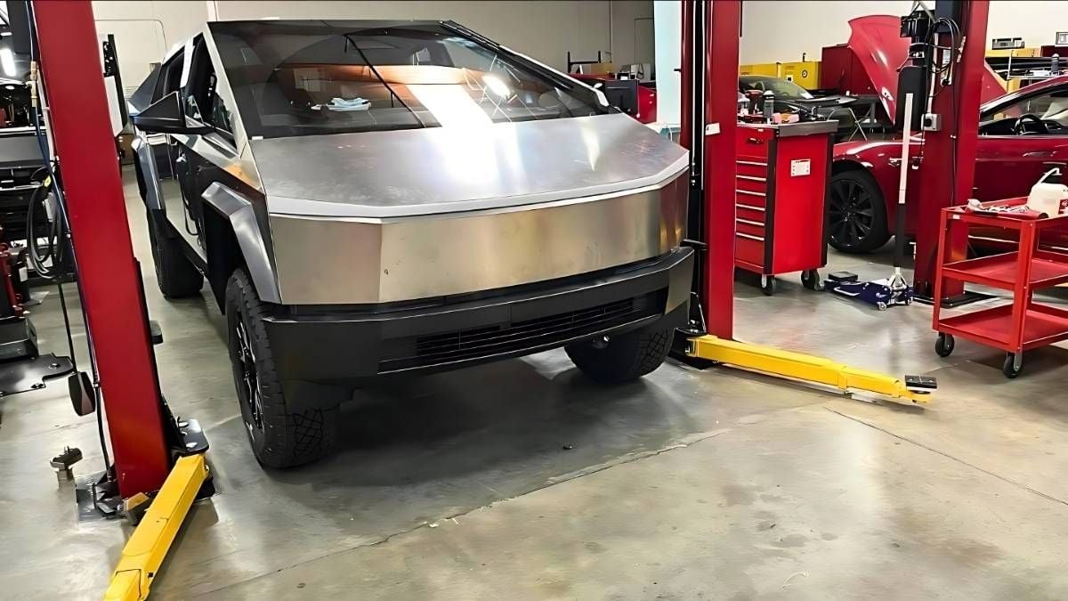 A Cybertruck Owner Says Tesla Finally Agreed To Buy Back His Cybertruck ...