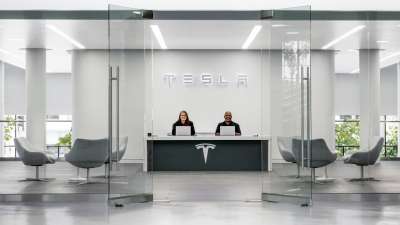 Tesla Growing Steadily: More Than 100,000 Employees Worldwide
