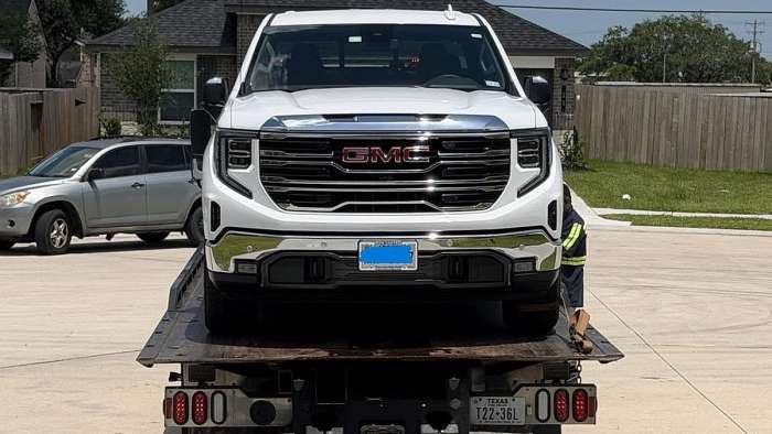 2026 GMC Sierra Fuel Module Failure Leaves Owner Stranded at 849 Miles ...