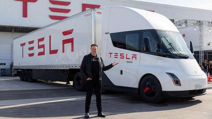 Tesla Semi Is Good, But Someone's Going To Have to Pay for The Road ...