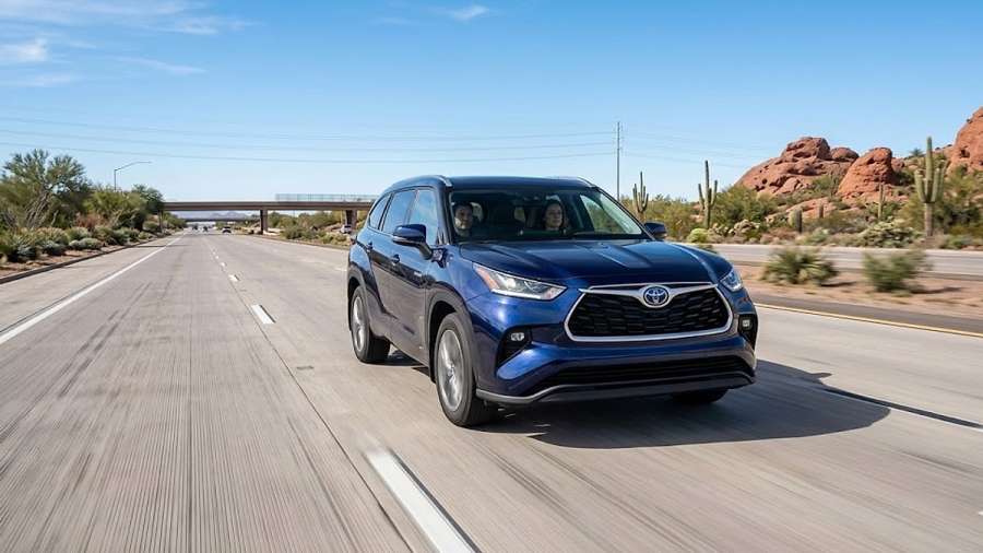 2026 Toyota Highlander Owner Regrets "Upgrading" From 2017 RAV4; Cites ...