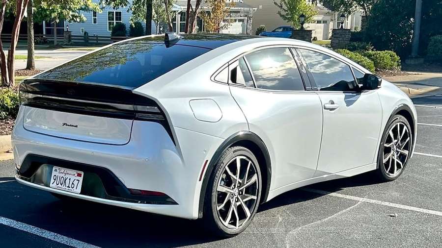 2025 Toyota Prius Prime Real-World Range: Why This PHEV Defies 20% Cold ...
