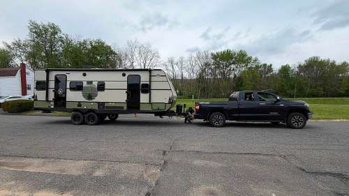 A 2018 Toyota Tundra Owner Says a 7,020-Pound NOBO Trailer Felt Unsafe ...