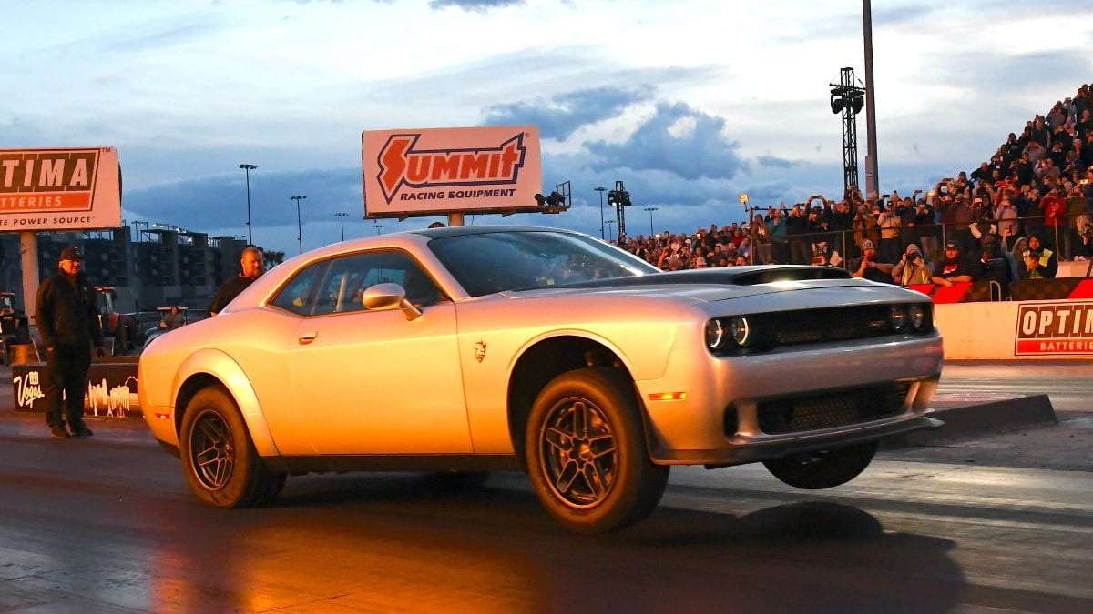 Why Fans Are Convinced that Dodge is Bringing Back the Challenger
