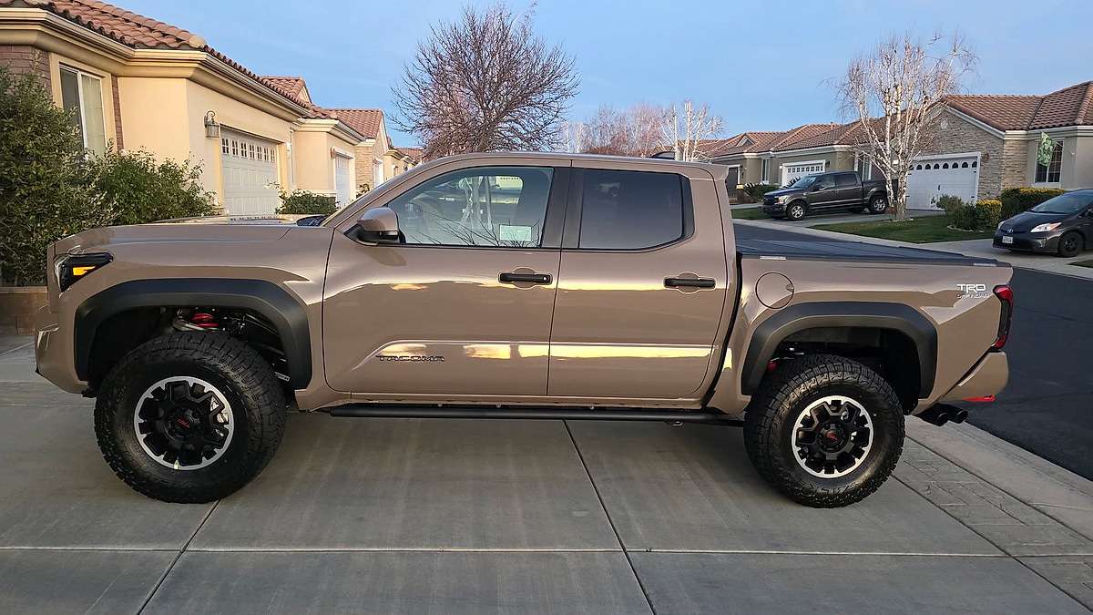 2026 Toyota Tacoma: Why Owners Are Skipping the $42,415 TRD Off-Road ...