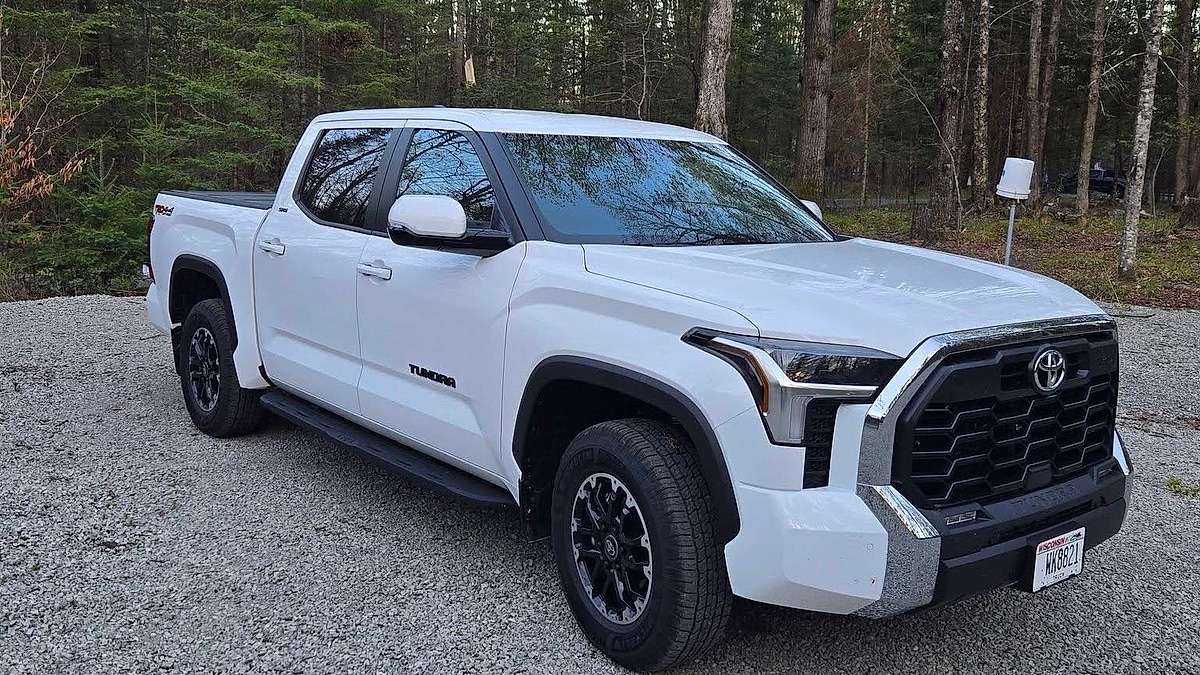 2026 Toyota Tundra Twin-Turbo V6 Debris Crisis Spreads: Owner Finds ...