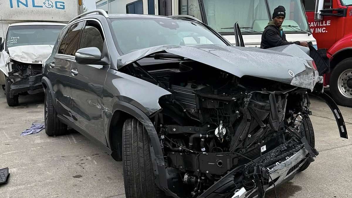 The 2026 Mercedes GLE 450e’s Safety Features Prove Why One Owner Came ...