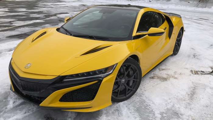 A Quick Look at the Fast 2020 Acura NSX | Torque News