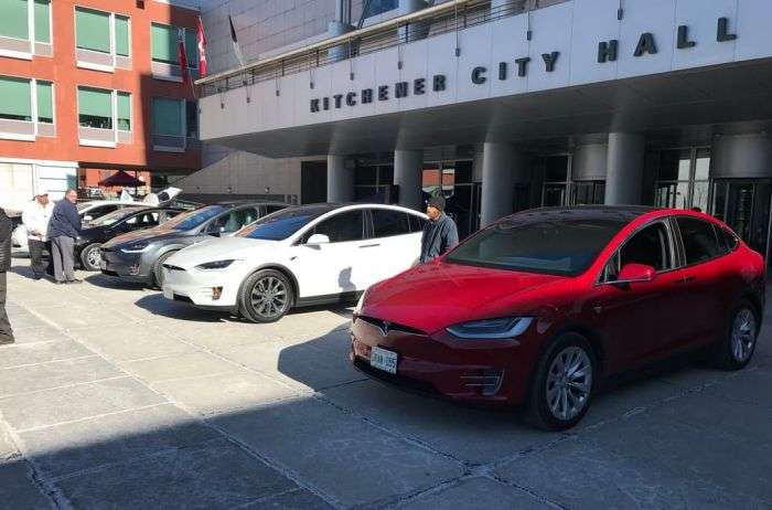 Tesla Model X Can Dance With Its Falcon Doors, Here Is a Video | Torque ...