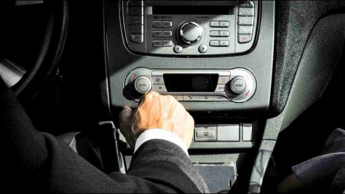 Cars and SUVs With the Easiest Controls for Drivers | Torque News