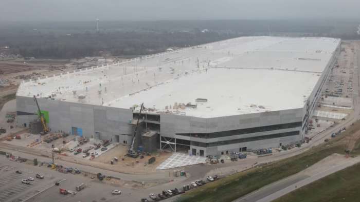 Stunning Aerial Footage of Giga Texas As It Gears For Production Next ...