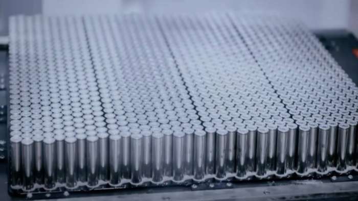 Tesla's Latest Battery Breakthrough Will Change The Battery Game ...