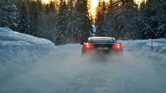 Teslas Can Drive In Extreme Cold and Extreme Heat | Torque News