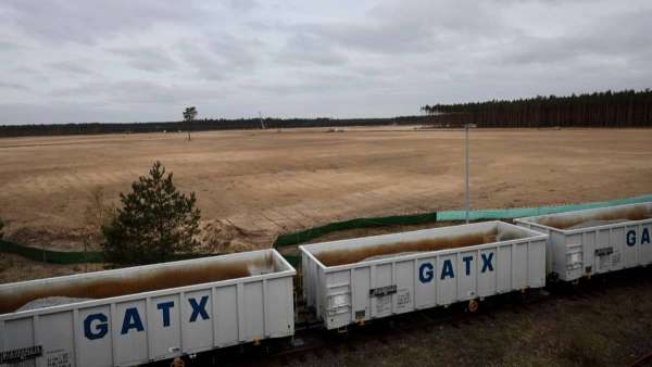 Tesla Uses Train at Giga Berlin for The 1st Time | Torque News